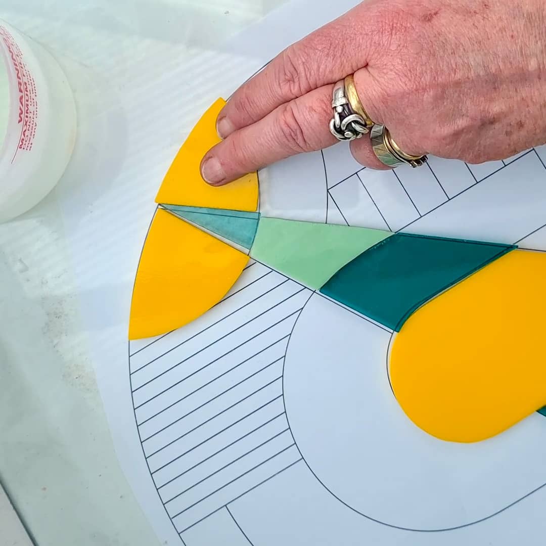 Glass: choosing, marking, scoring, breaking, fitting – Glass Art by Linda